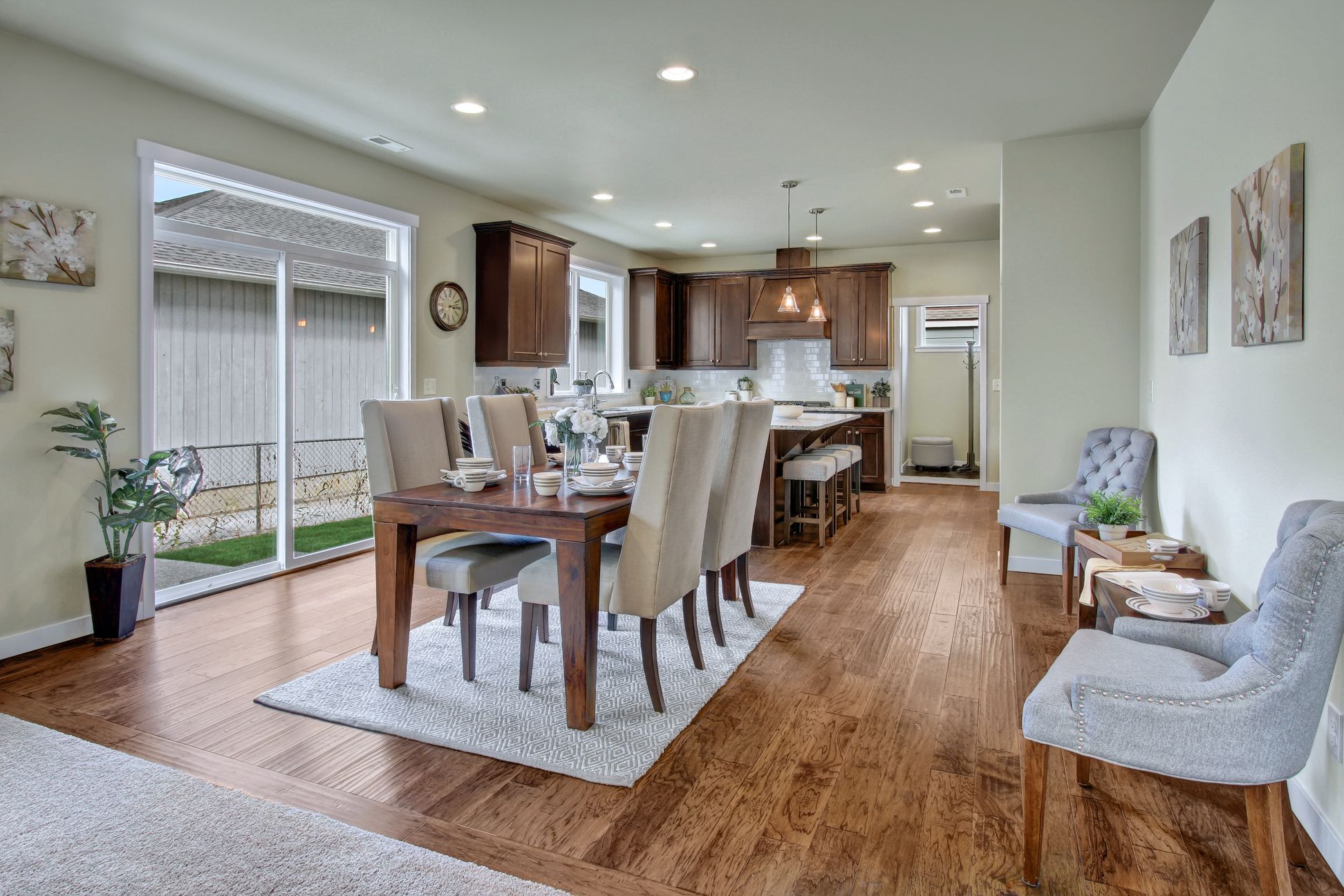 4 Reasons Why You Should Buy New in 2017 - Cornerstone Homes